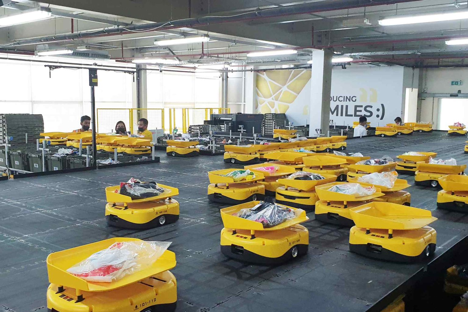 Robotics Warehousing Automation In UAE – IQ Robotics